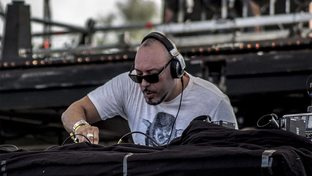 Roger Sanchez - Destination Sarajevo